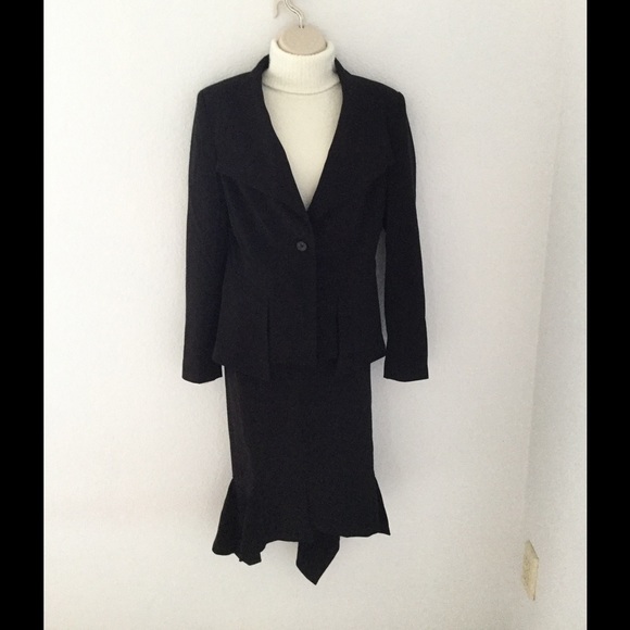 VENUS | Skirts | Nwot Venus Black Fish Tail Midi Skirt And Jacket 4 ...